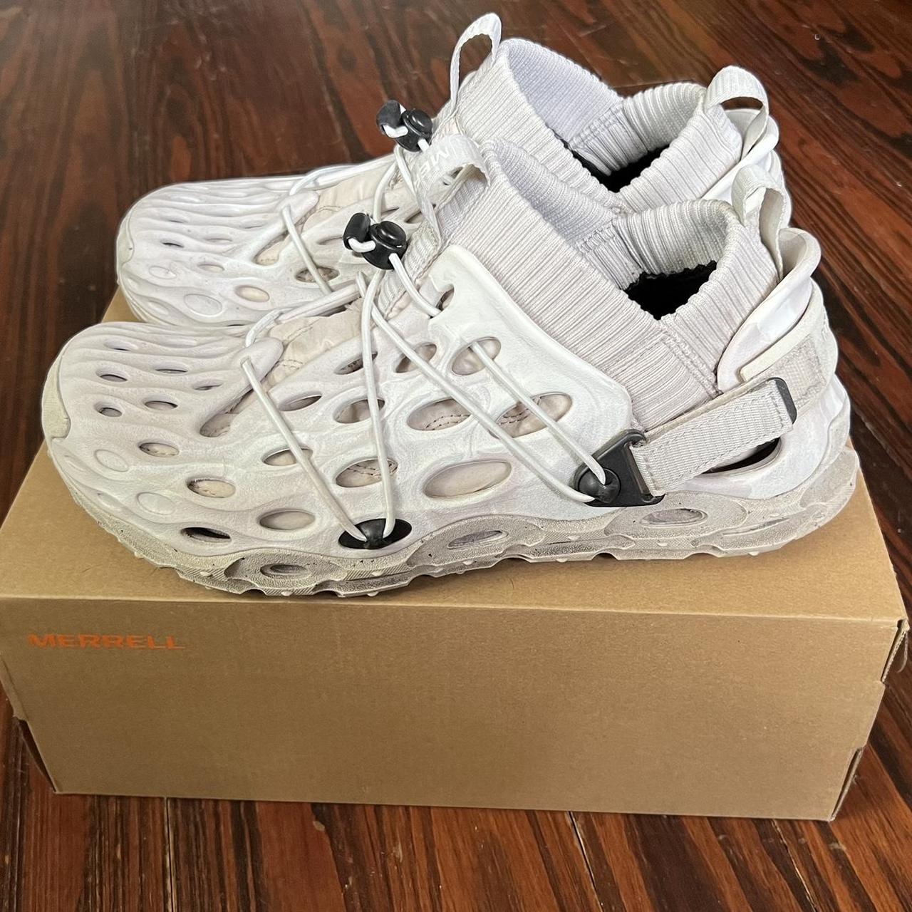 Merrell Men's White and Grey Trainers | Depop