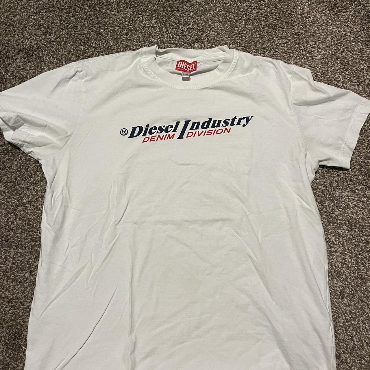 Diesel tee Xl but fits large/medium Basically new - Depop