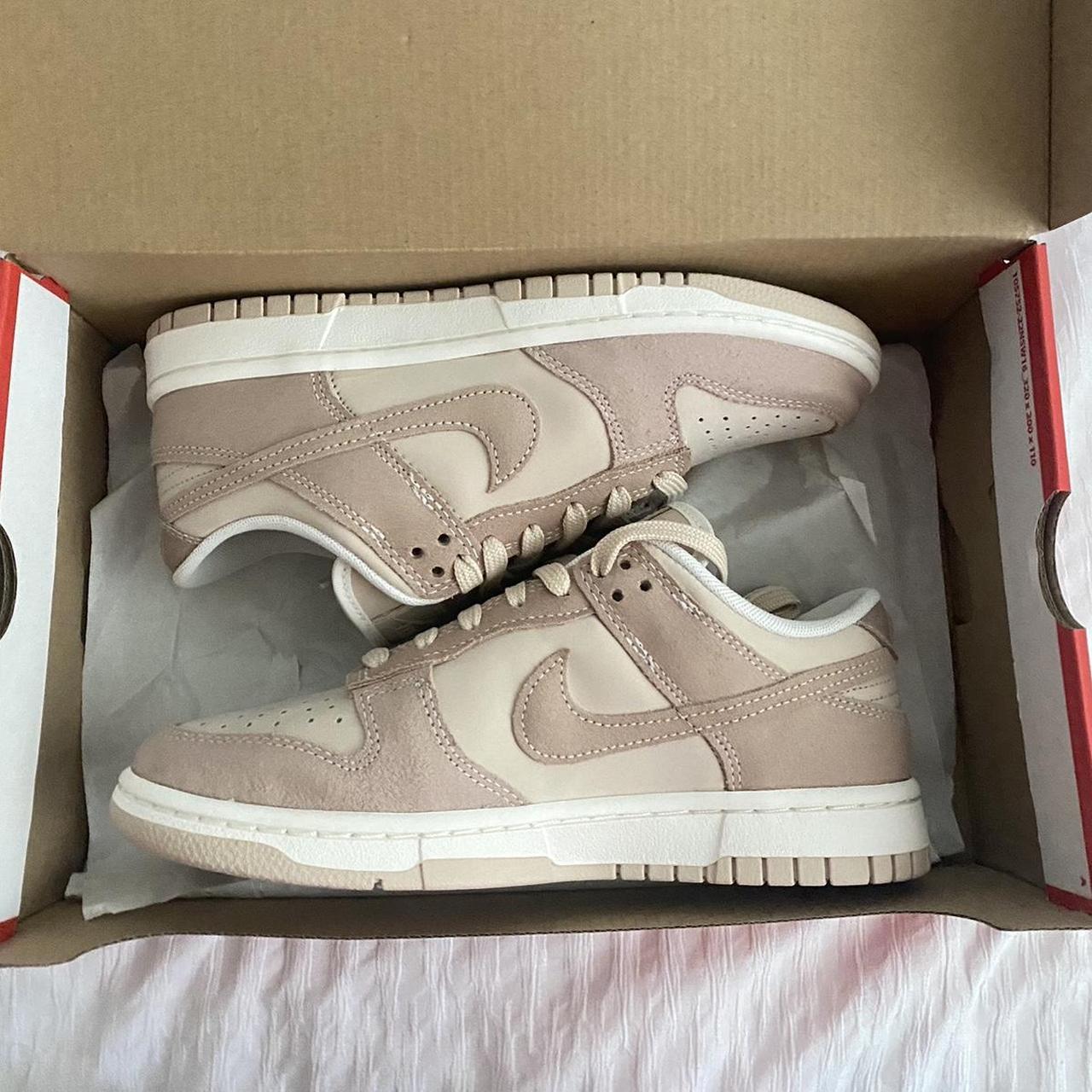 Nike Women's Cream and Tan Trainers | Depop
