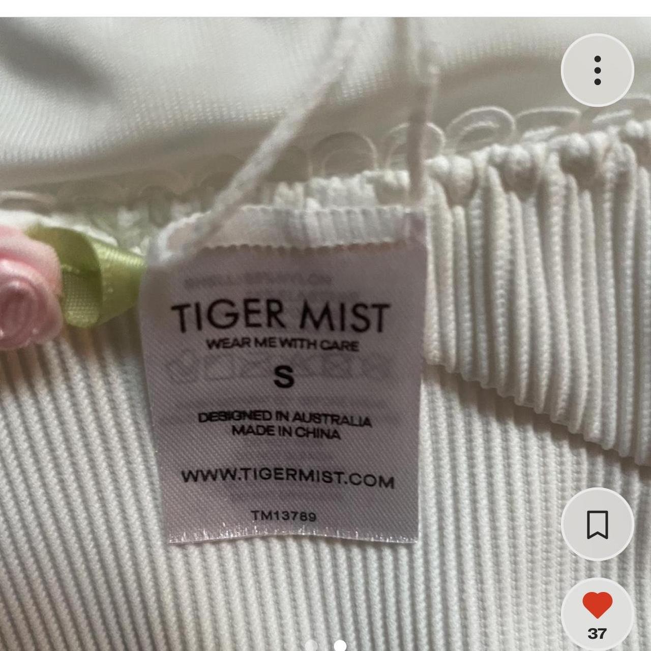 tiger mist bikini! so cute!💗 top is xs and bottoms... - Depop