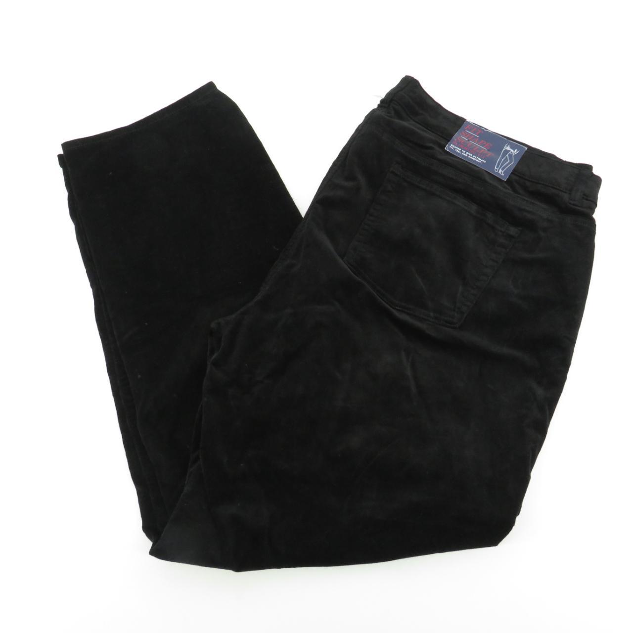 Features: • Brand: Chaps • Color: Black •... - Depop