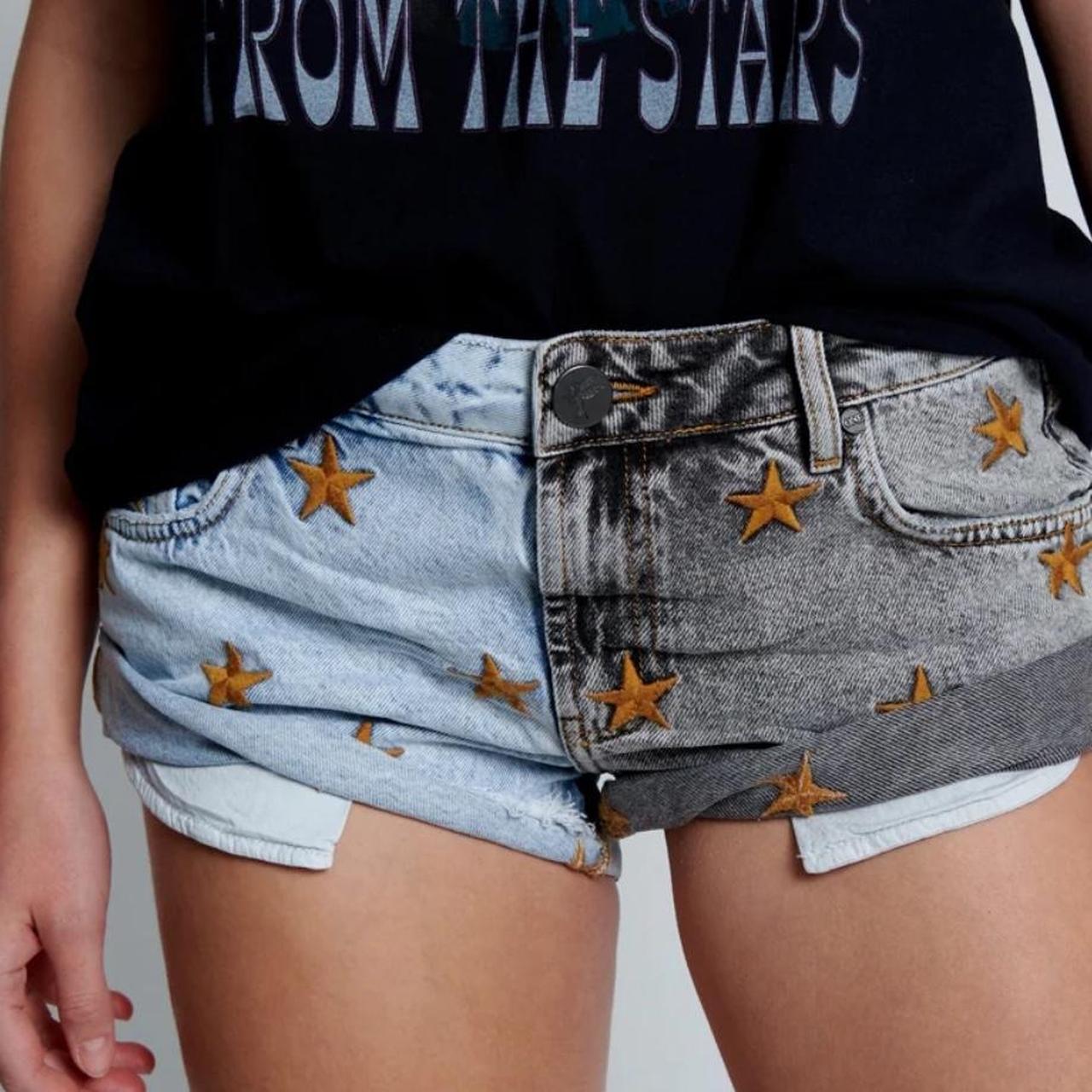 One teaspoon low wasted star denim shorts Size 29... - Depop