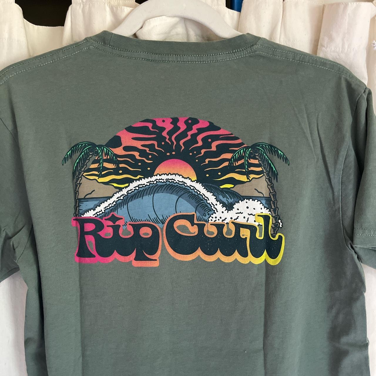 Rip Curl Men's Green T-shirt | Depop