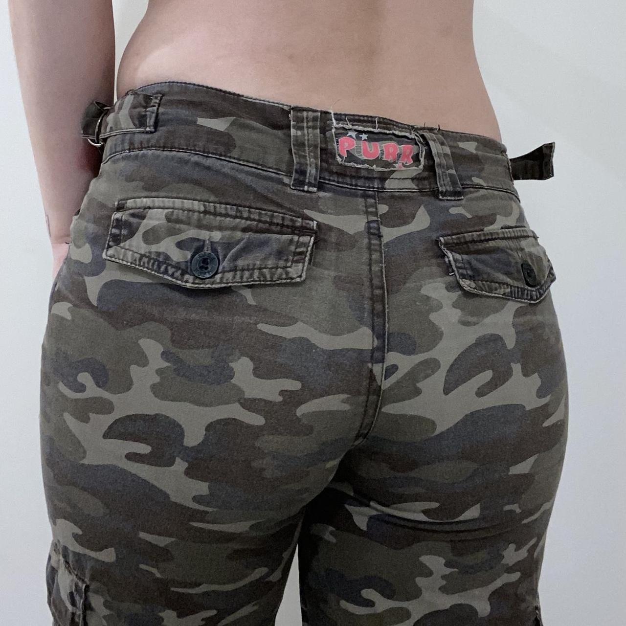 Super tacky y2k cropped cargo pants Low waisted ... - Depop