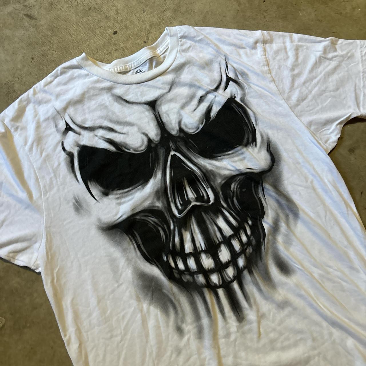 Y2K airbrushed-ESQUE Skull Graphic Tshirt. Size XL... - Depop