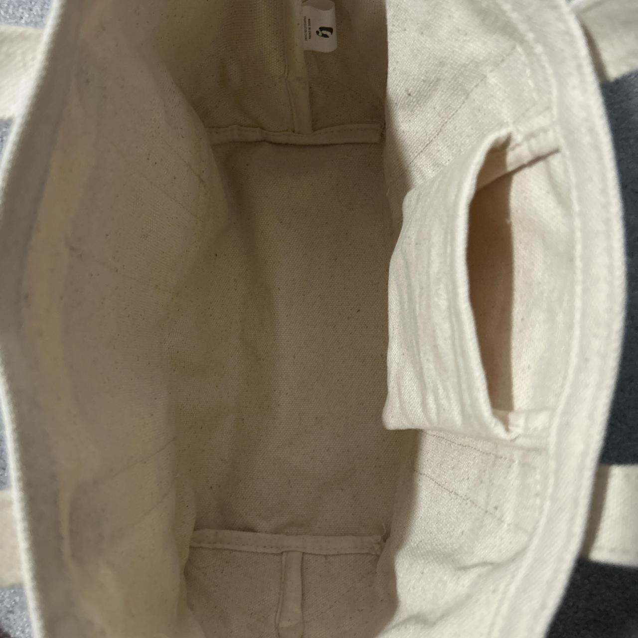 Glossier Exclusive Brooklyn Mini Utility Tote Bag... - Depop