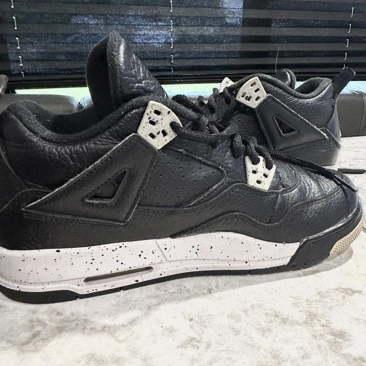 Jordan 4 Retro Oreo (Flaw on one of the back tabs)... - Depop