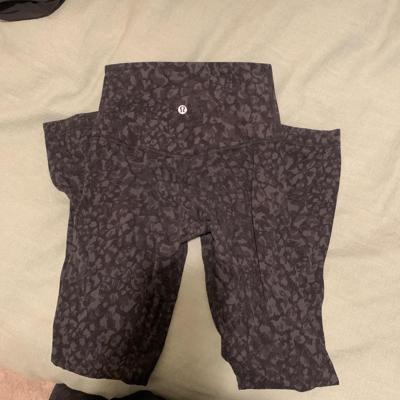 Lululemon patterned leggings, these are in good... - Depop