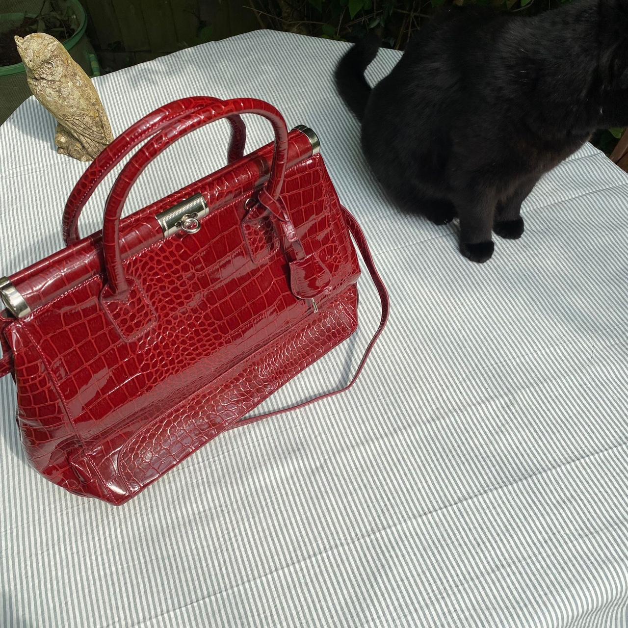 Vintage red handbag - Depop