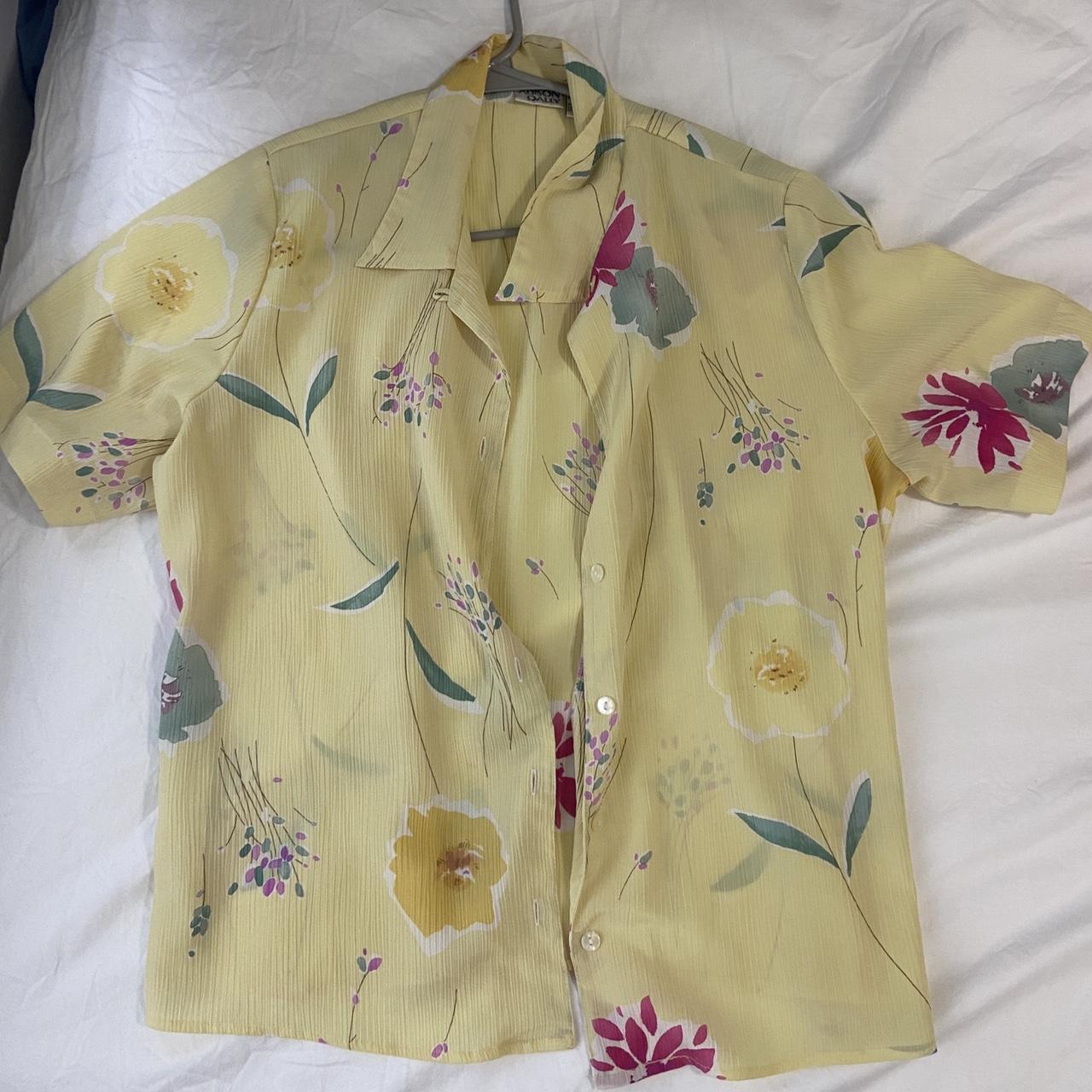Vintage Allison Daley yellow floral button down... - Depop