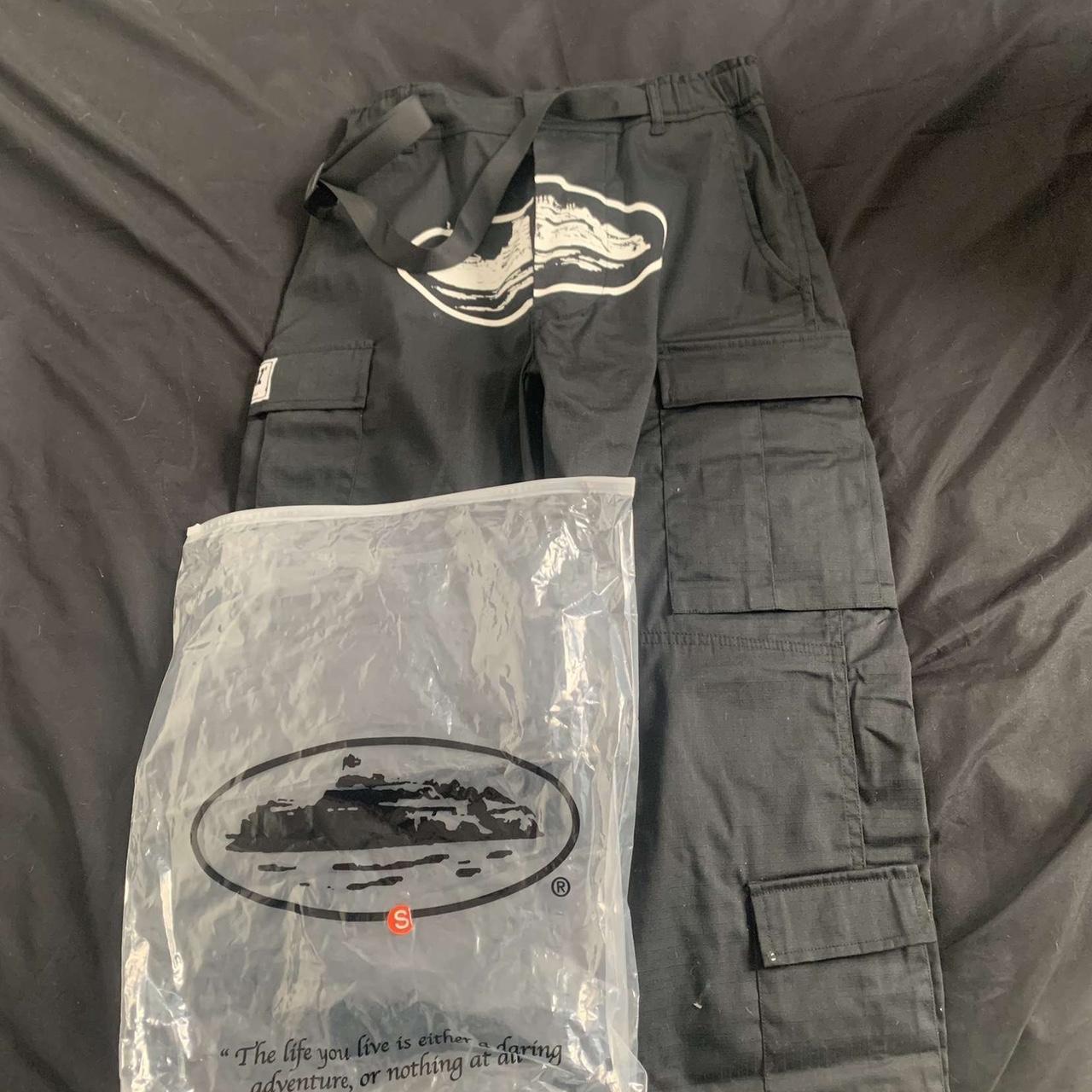 Corteiz Cargos OG colour. Size Small Feel free to... - Depop