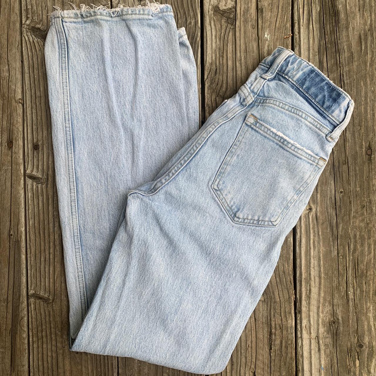 abercrombie the 90s relaxed jeans high rise - size... - Depop