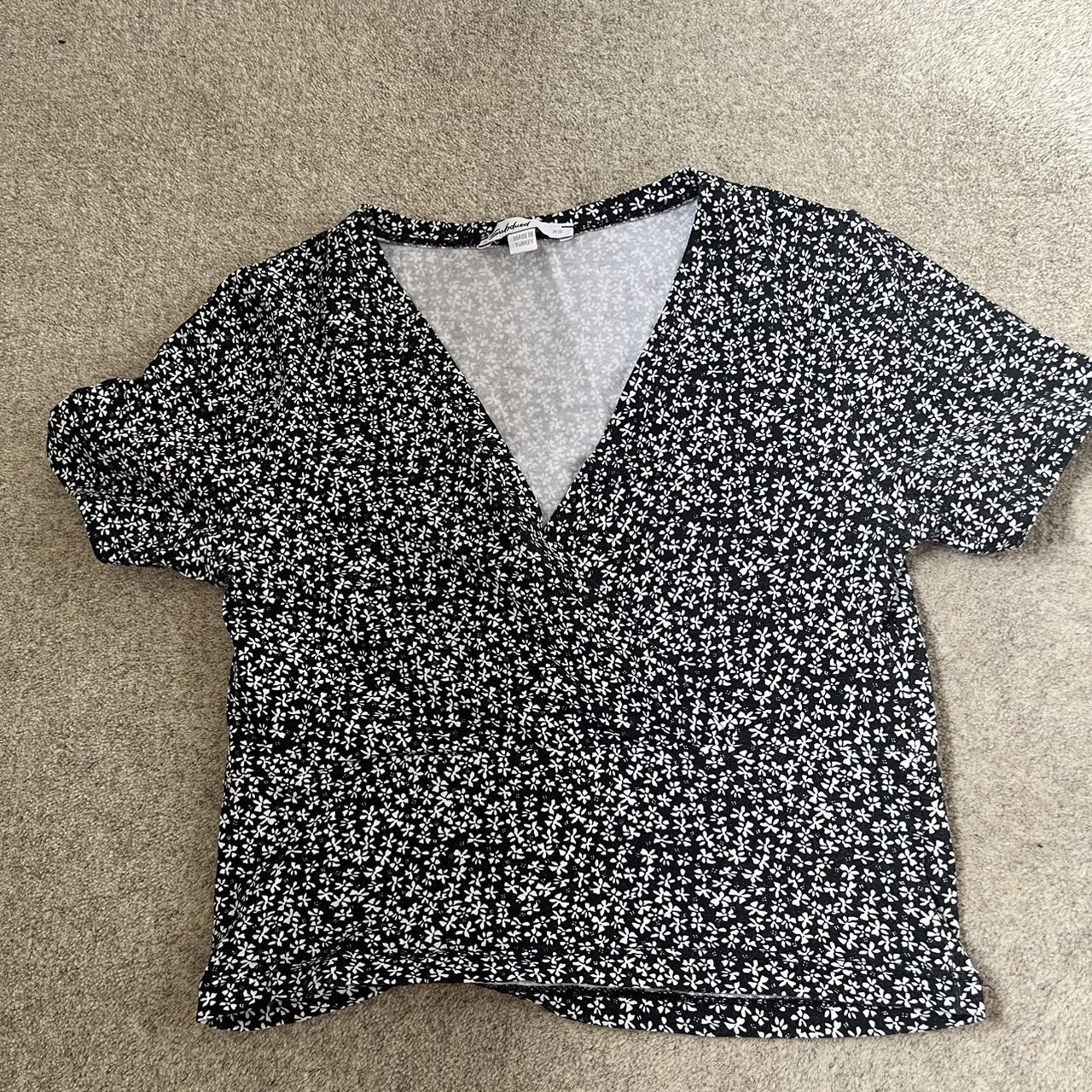 Subdued top bundle - any 1 for £9 or 2 for £15 - Depop