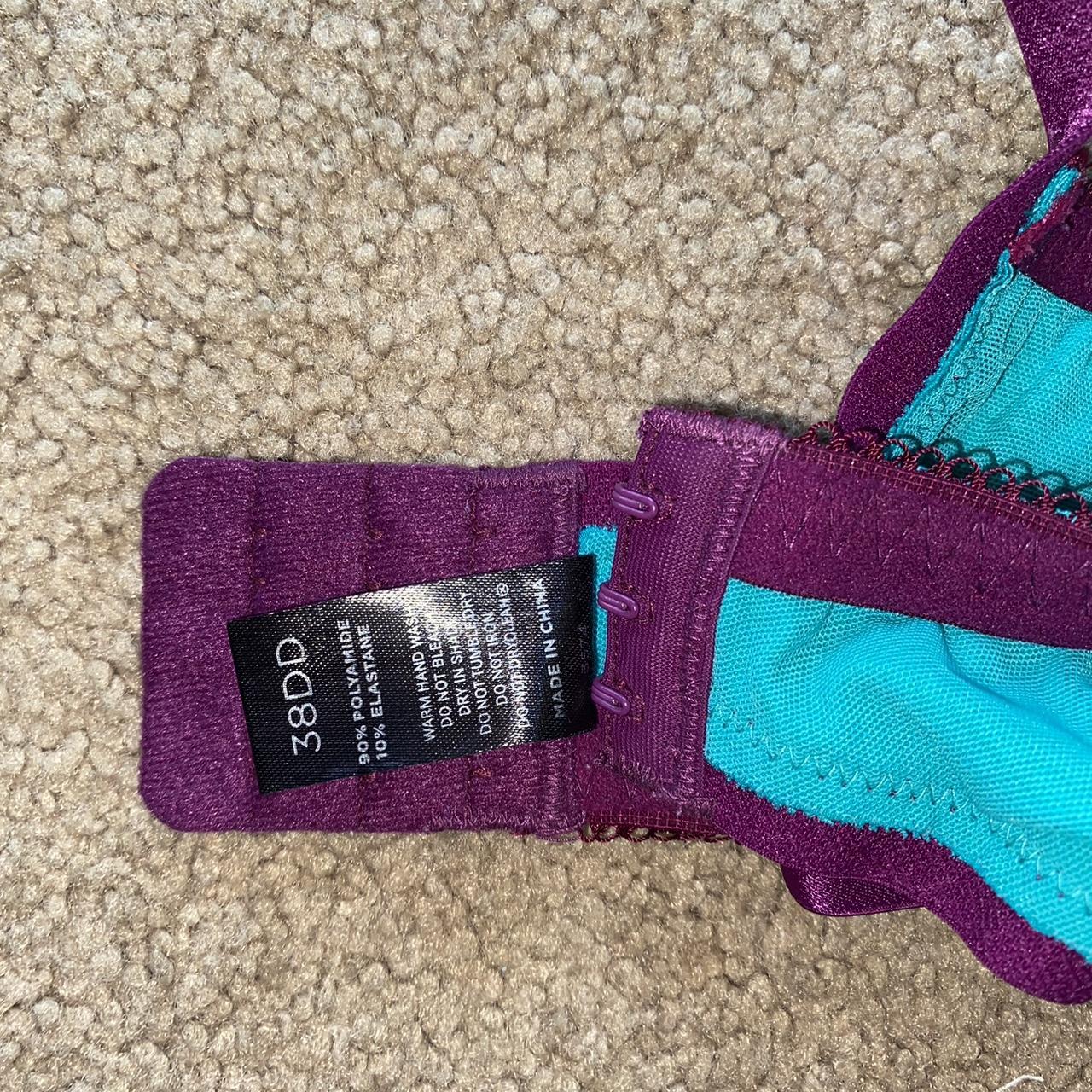 intimo | 38DD green & purple lace bra - 3 hook... - Depop