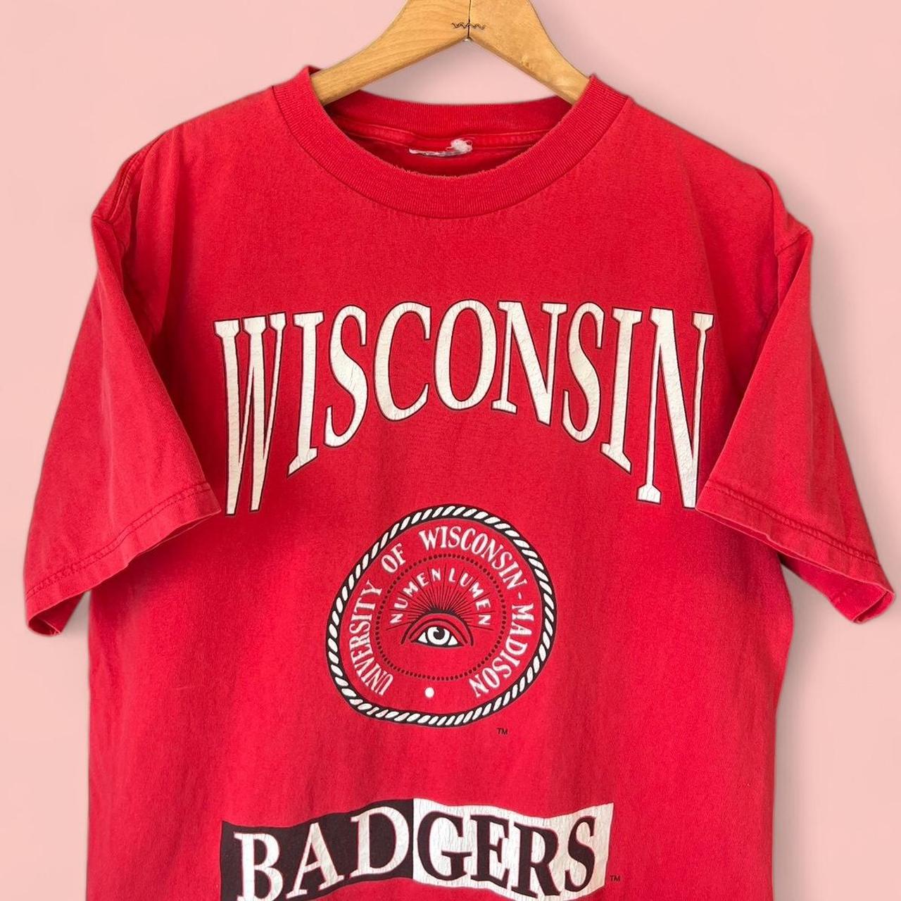 Vintage Red University of Wisconsin tee 📐 20” x 29” | Depop