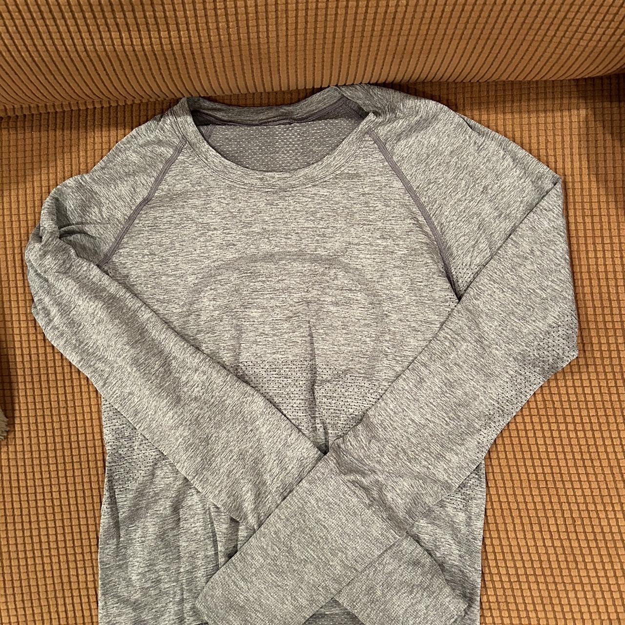 grey lululemon long sleeve (race length) - Depop