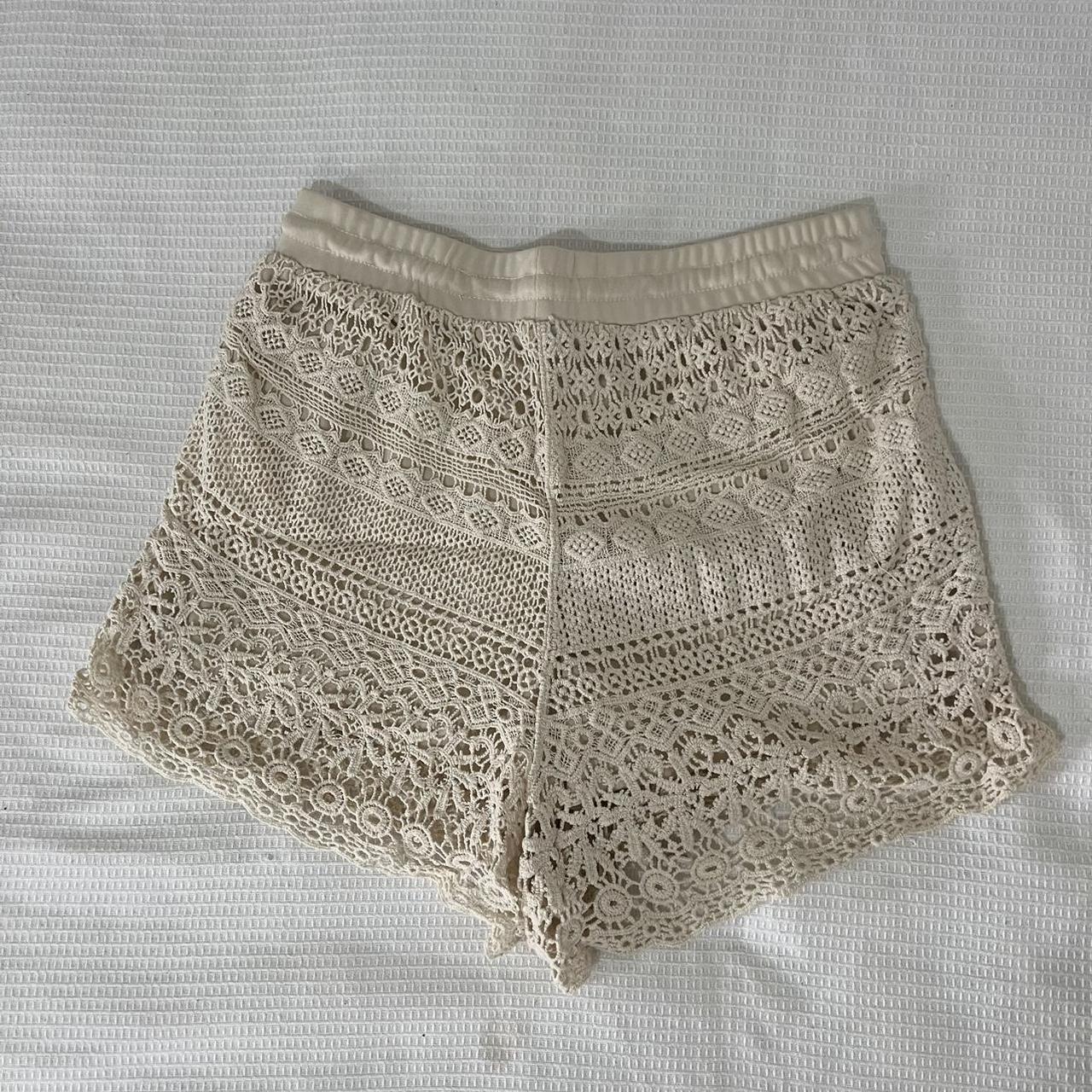 PrettyLittleThing Women's Cream Shorts | Depop