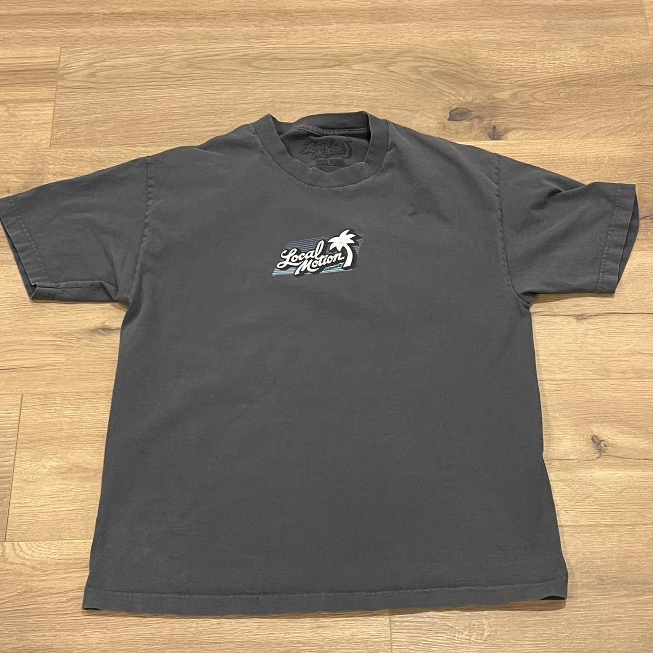 Local motion Hawaii t-shirt size L Measurements... - Depop