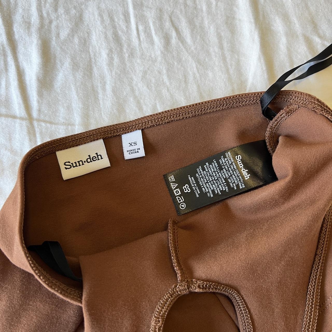 Aritzia sun-deh Sunday best cross neck cropped tank... - Depop