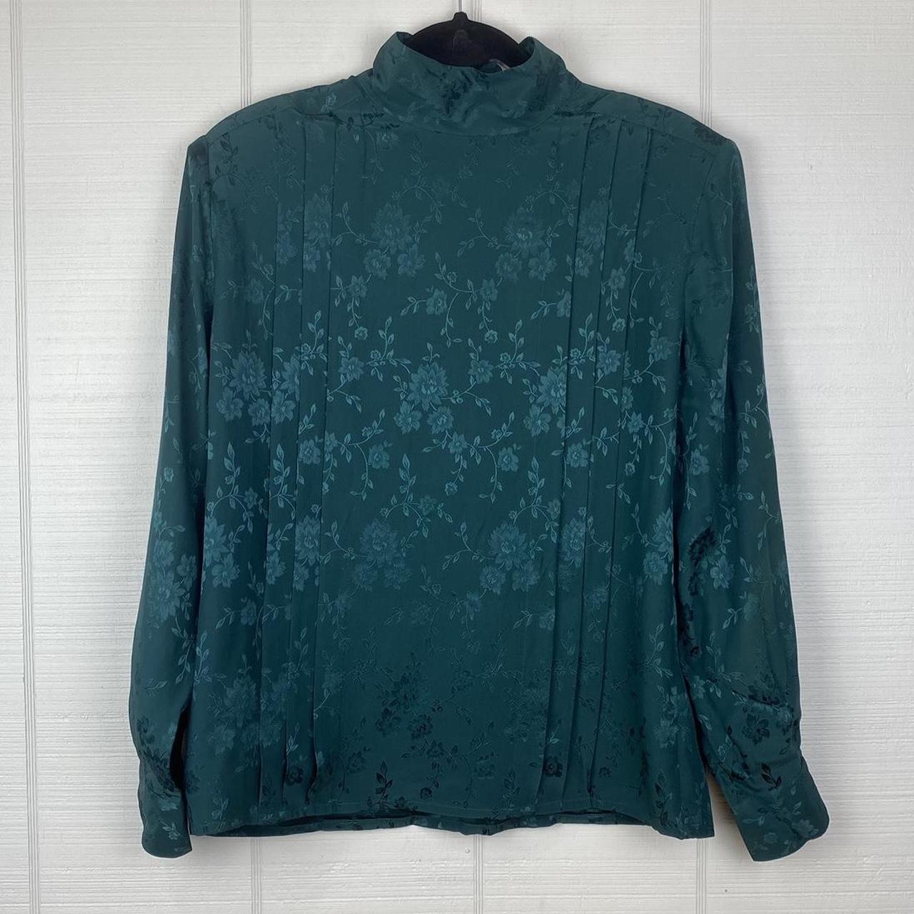 Vintage NWT Alcott & Andrews 100% silk emerald green... - Depop