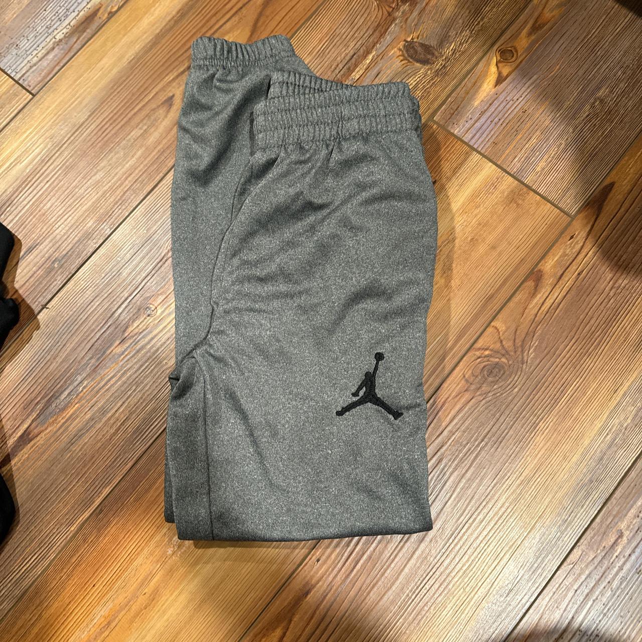 Jordan sweatpants for boys - Depop