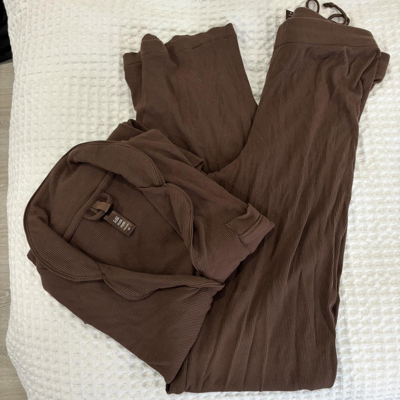SKIMS Brown Soft Lounge Sleep Set - Size XS First... - Depop