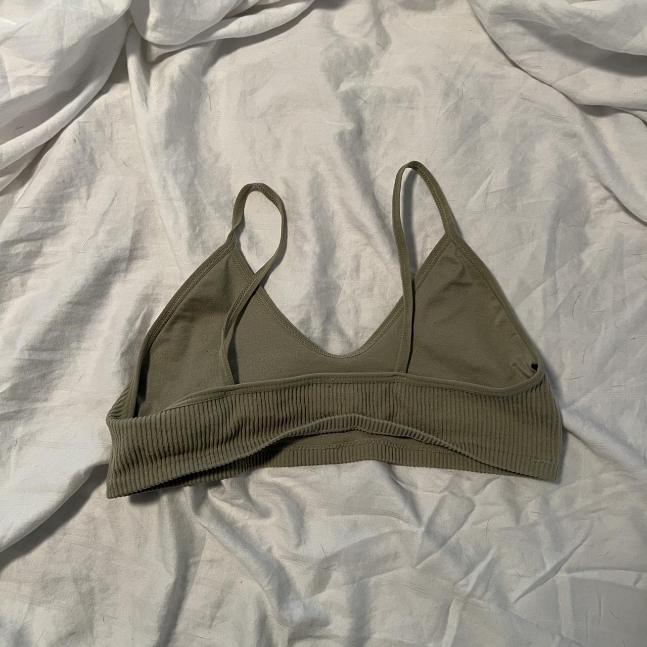 Forever 21 bralette Non padded Fits XS&S - Depop