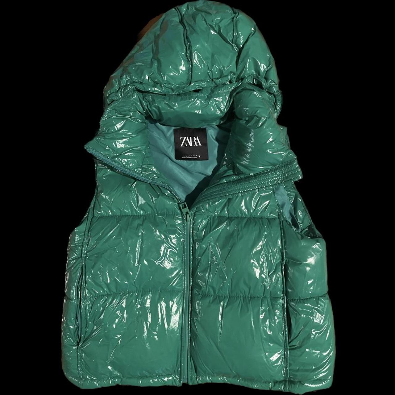 ZARA GREEN PUFFER VEST MODEL IS: - 5 feet with a... - Depop