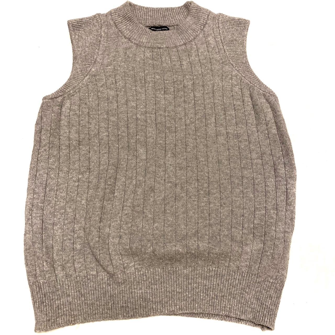 grey sweater vest :0 - Depop