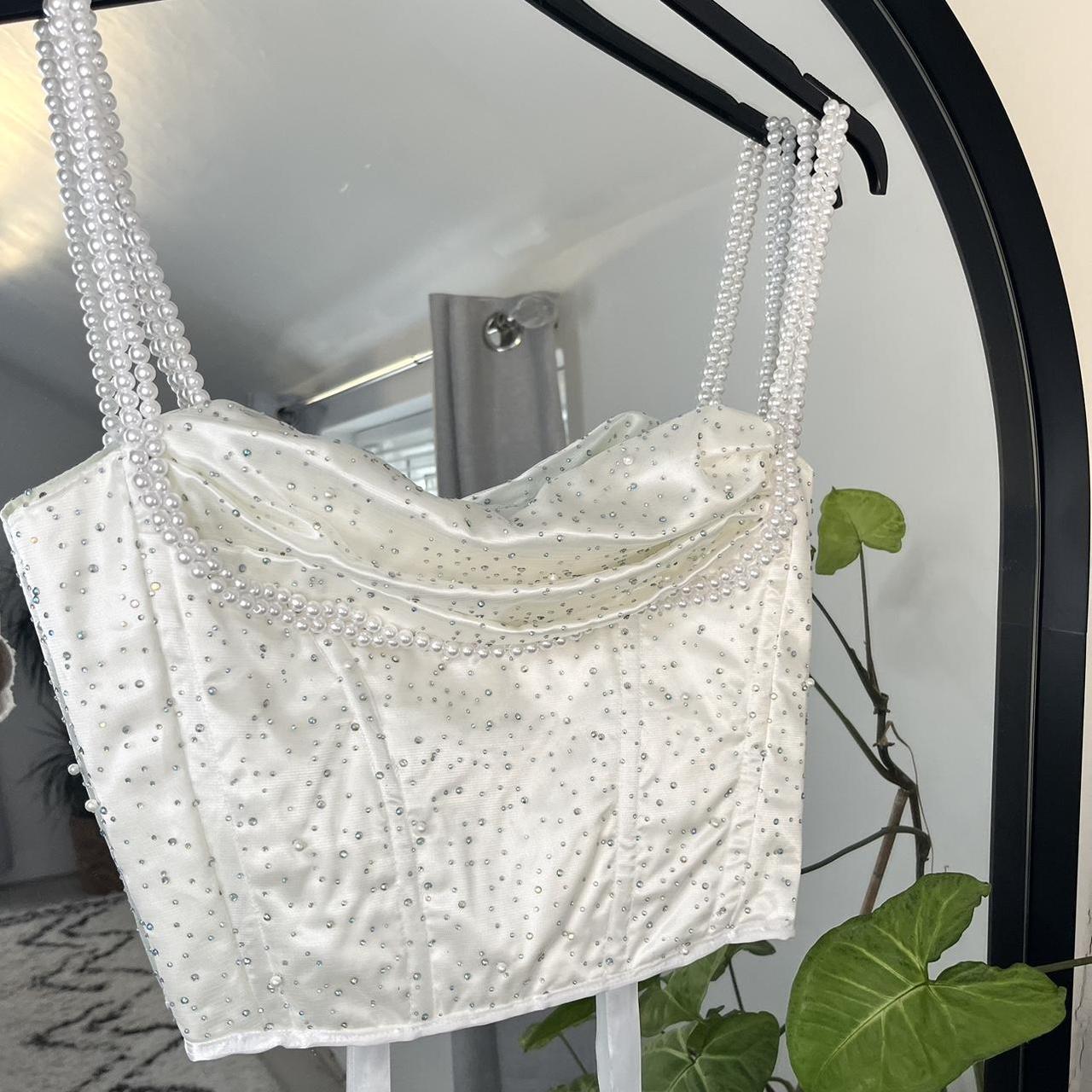 STUNNING HANDMADE IVORY RHINESTONE PEARL BEADED... - Depop