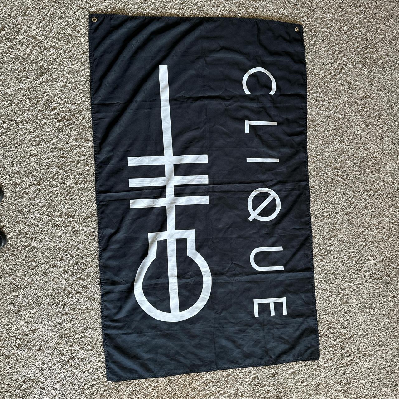 Twenty One Pilots Skeleton Clique flag, blurry face... - Depop