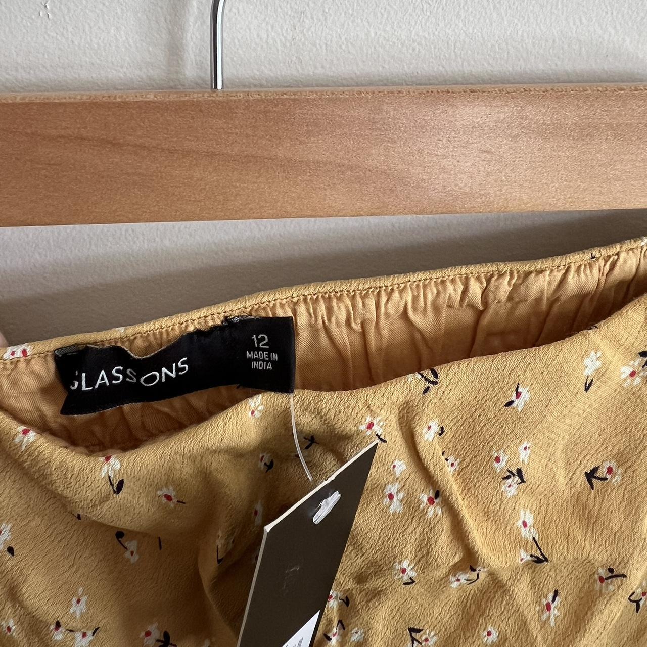 Glassons skirt new with tags on / size 12 - Depop
