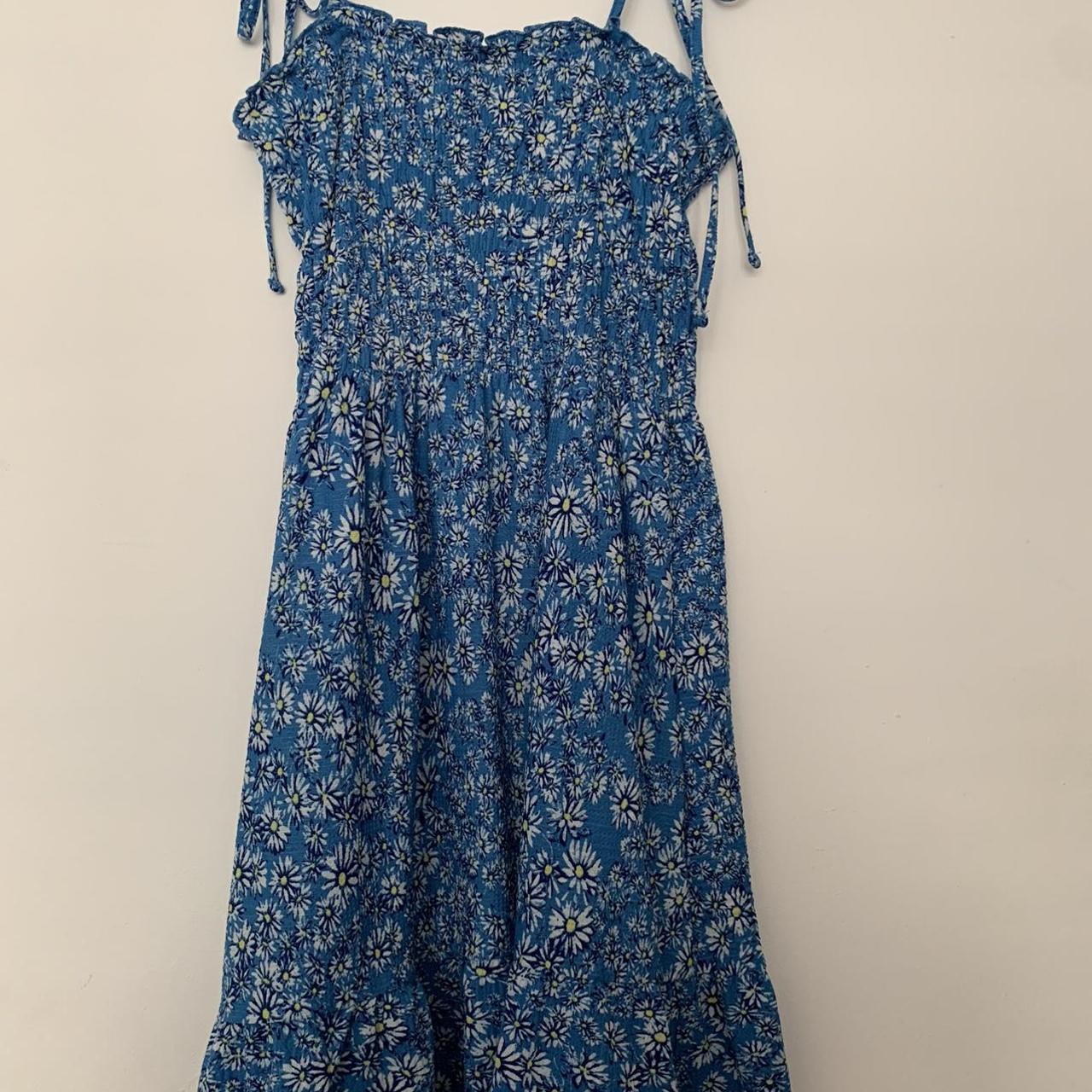 Lovely blue dress, only worn a few times, good... - Depop