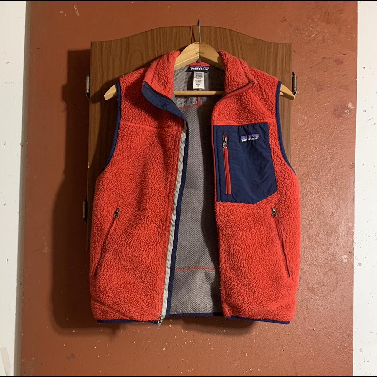Patagonia Men's Burgundy and Red Gilet | Depop