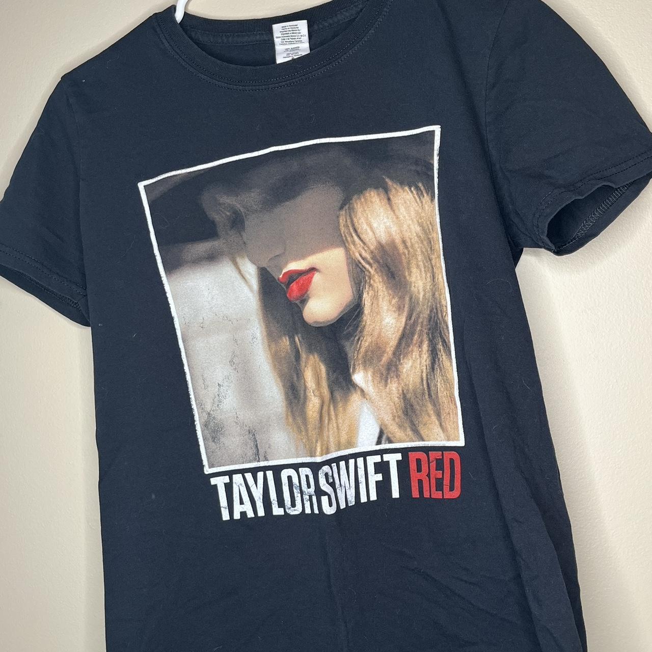 Taylor Swift Red Tour 2013 Concert T-Shirt We love... - Depop