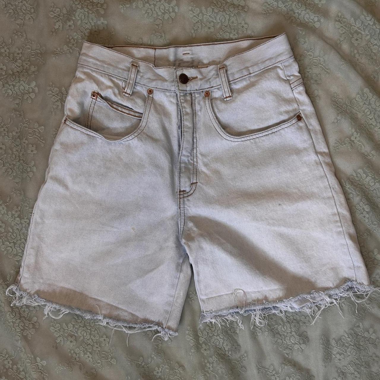 90s L.e.i light wash jorts🛹 size: small (26) brand:... | Depop