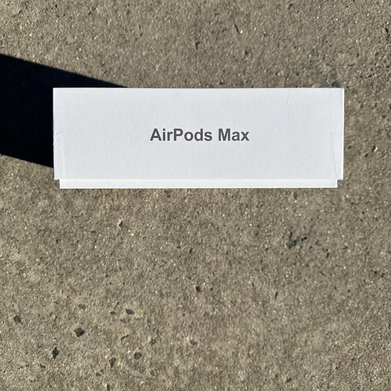 Silver AirPod Max Never worn or used! - Depop