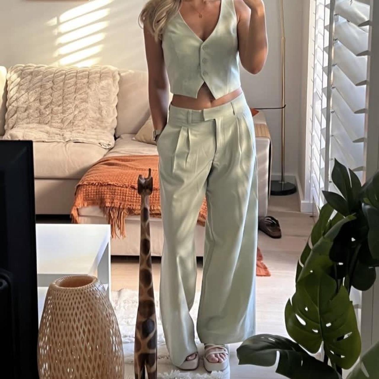 Glassons top and pants set💚 Size Small Wore once. - Depop