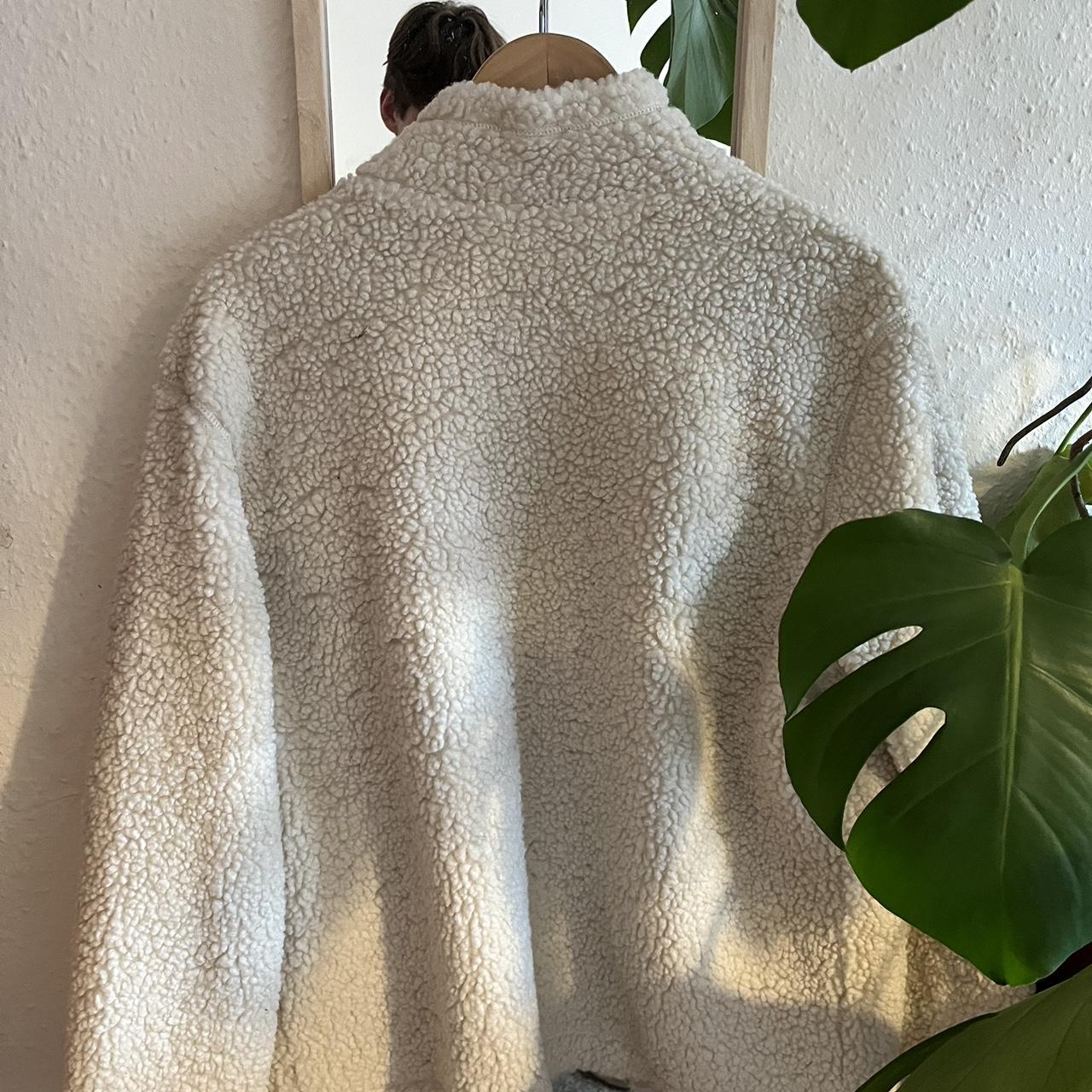 Large, cream, woolly style fleece - Depop