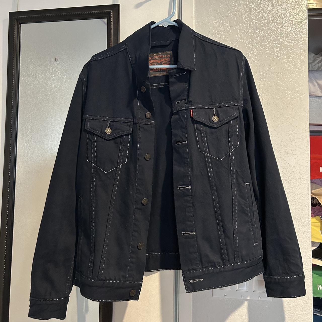 Black LEVI STRAUS denim jacket🤍 - Depop