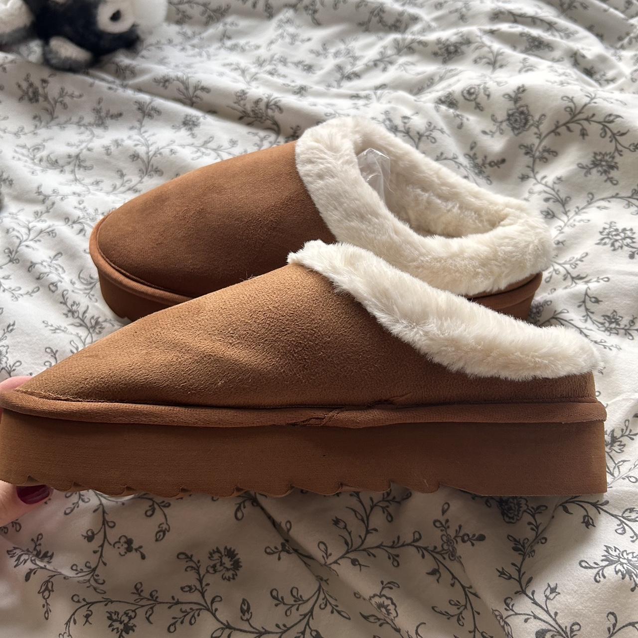 ~ brown slippers ~ kind of look like uggs ~ never... - Depop