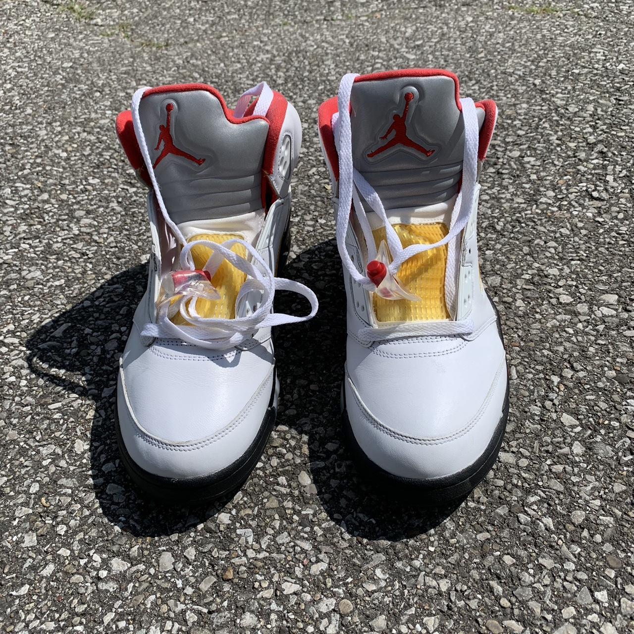 Jordan 5 fire red size 10.5 - Depop