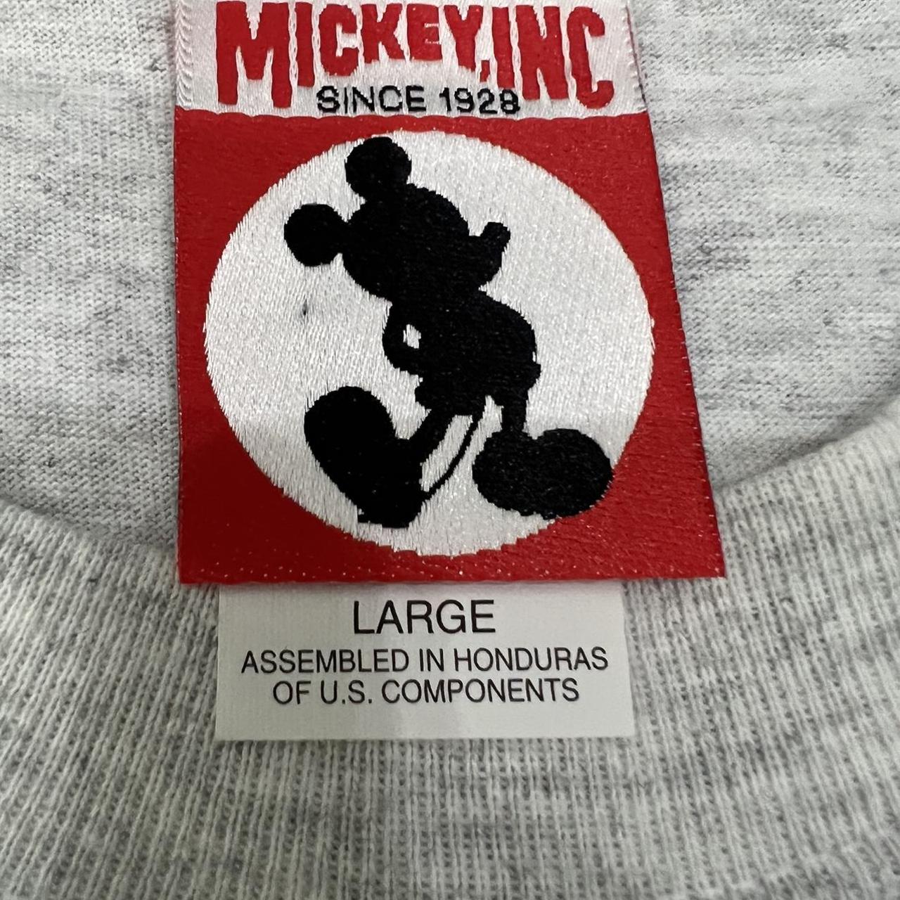 Vintage Disney Epcot Grey T-shirt (deadstock) Size:... - Depop