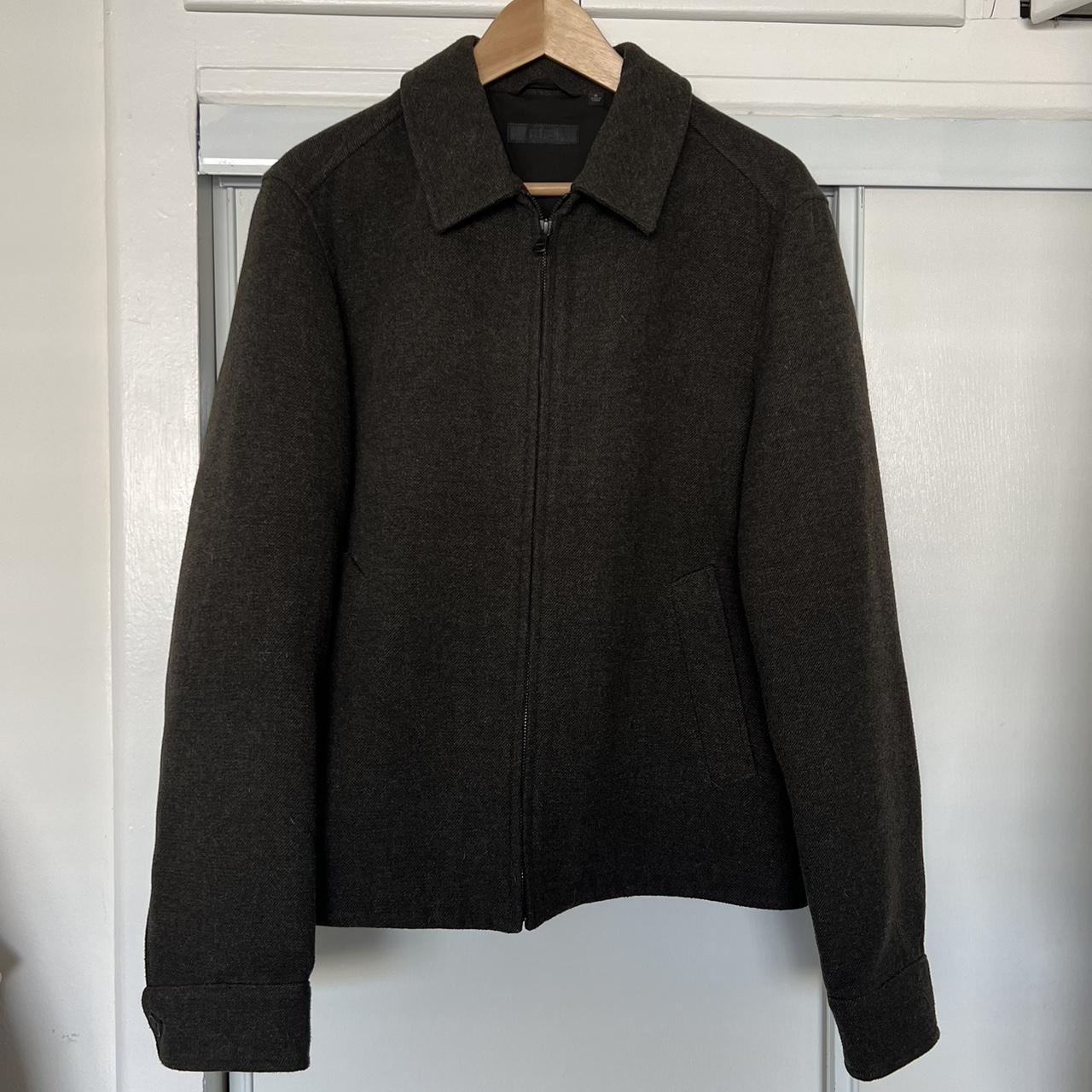 "Men's" UNIQLO coat great for staying warm in a... - Depop