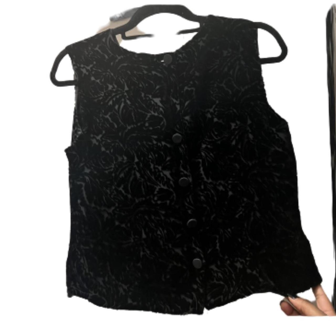 #MEGRONA black bed silk lace look alike design. - Depop