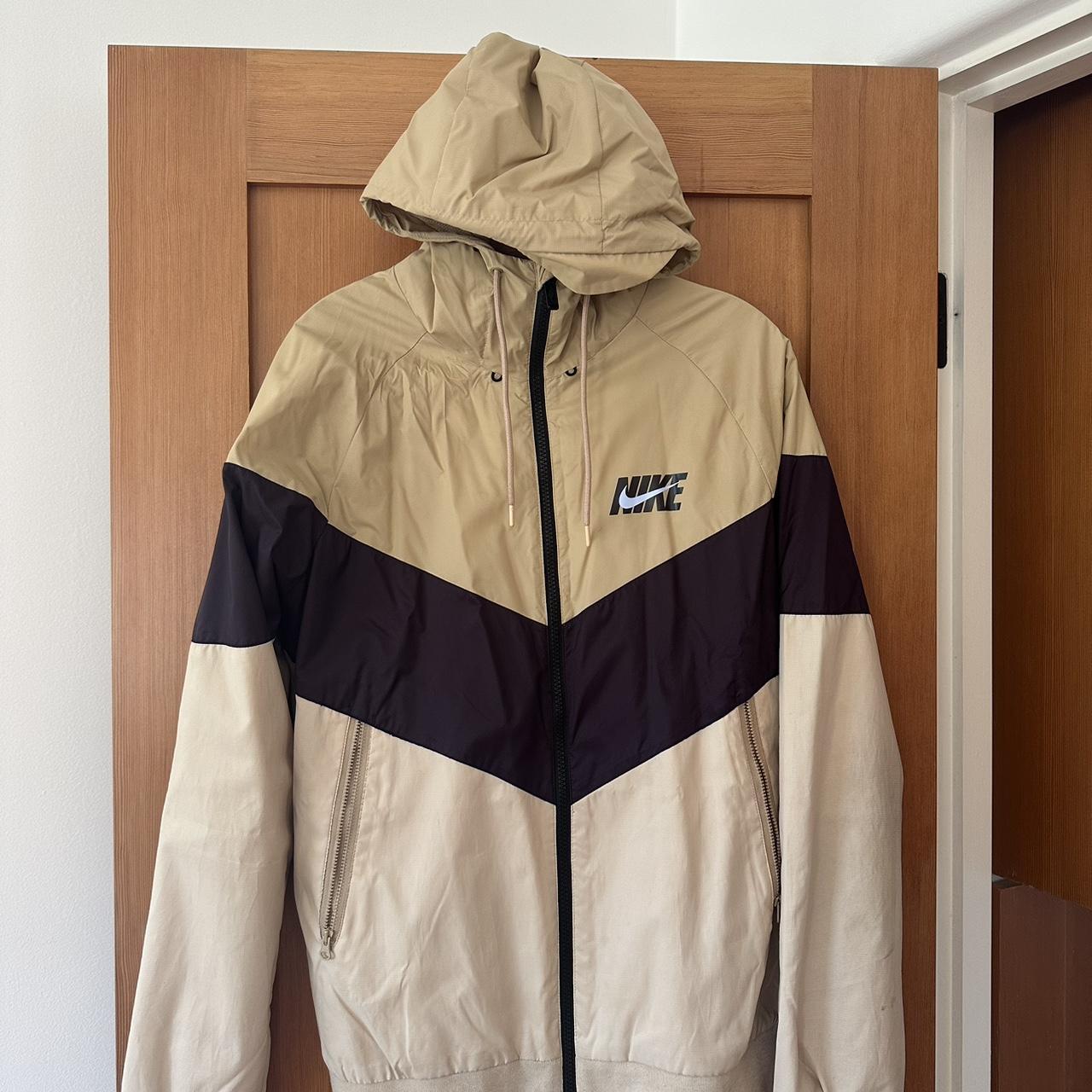 Nike Cream and Brown Windbreaker - Depop