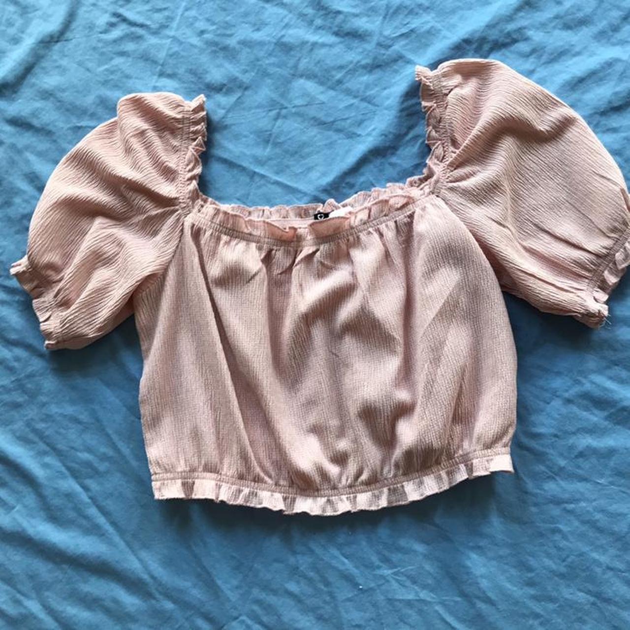 Super cute preppy soft pink puffy sleeve top Can... - Depop