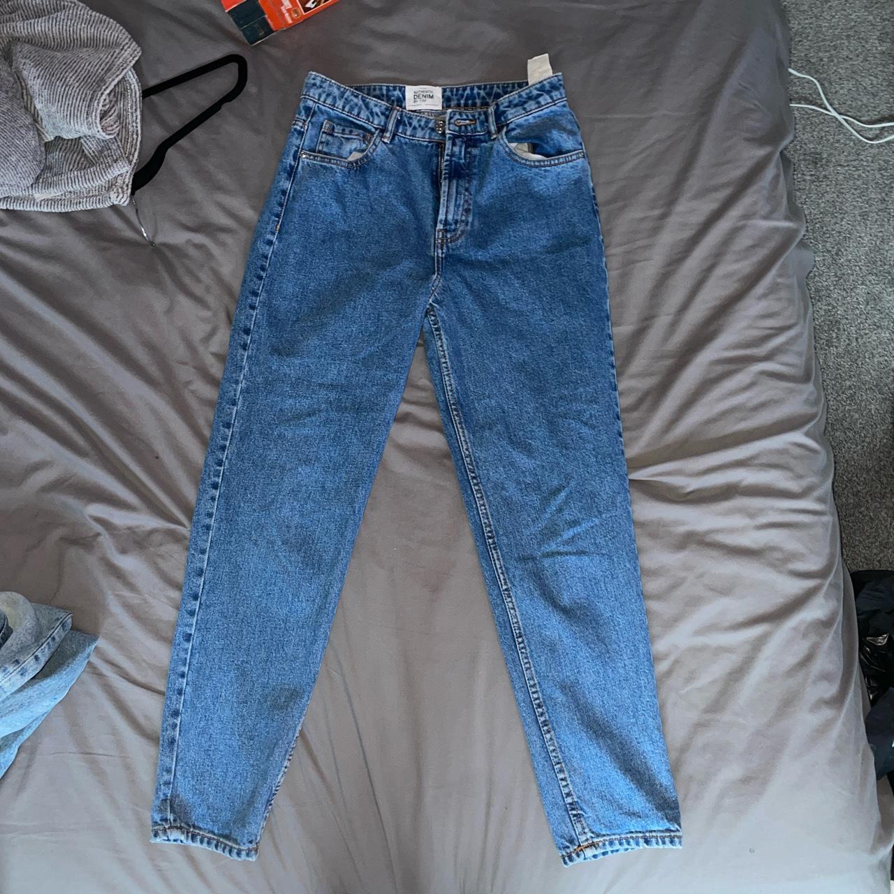 Zara straight leg jeans Size 38” - would fit a size 10 - Depop