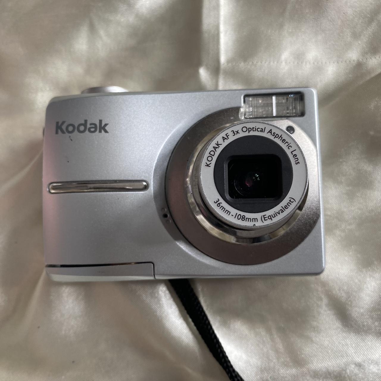 Camera it’s okay quality - Depop