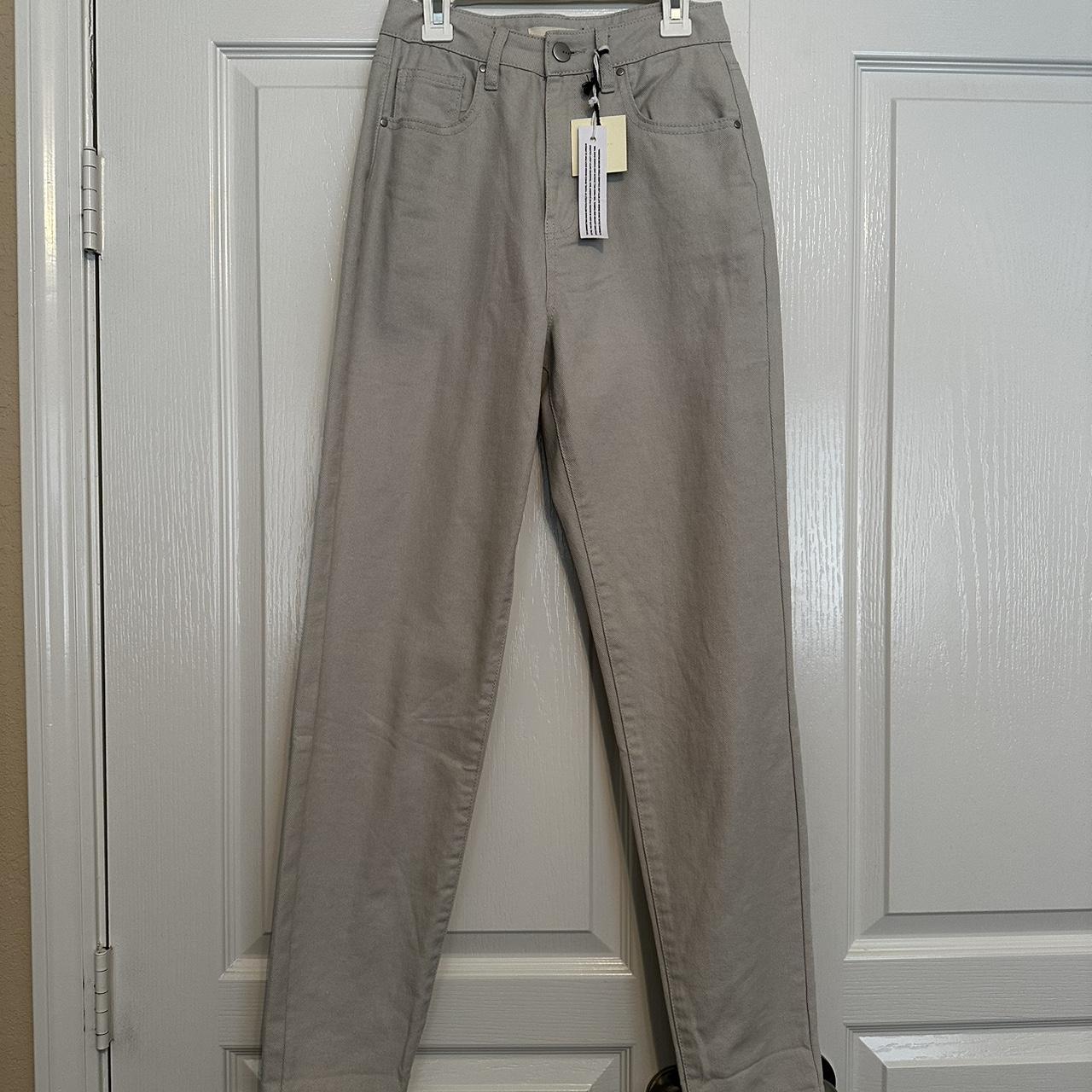 NWT francesca’s straight leg jeans, cream color,... - Depop